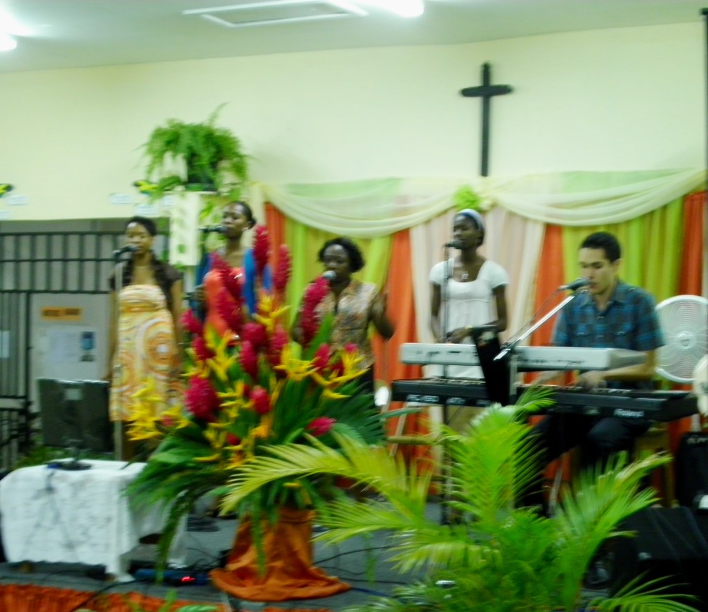 Praise and Worship | Upper Room Community Church